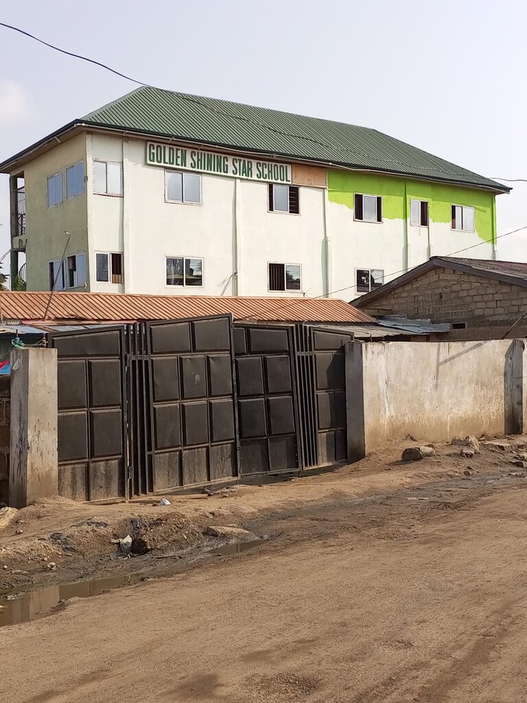 Ortaokul Golden Shining Star, Dünya, foto