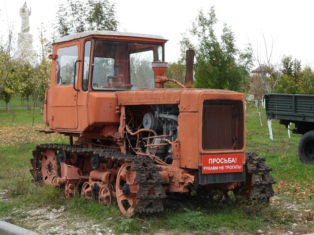 Teknoloji anıtı Сельскохозяйственные машины, Essentuky, foto