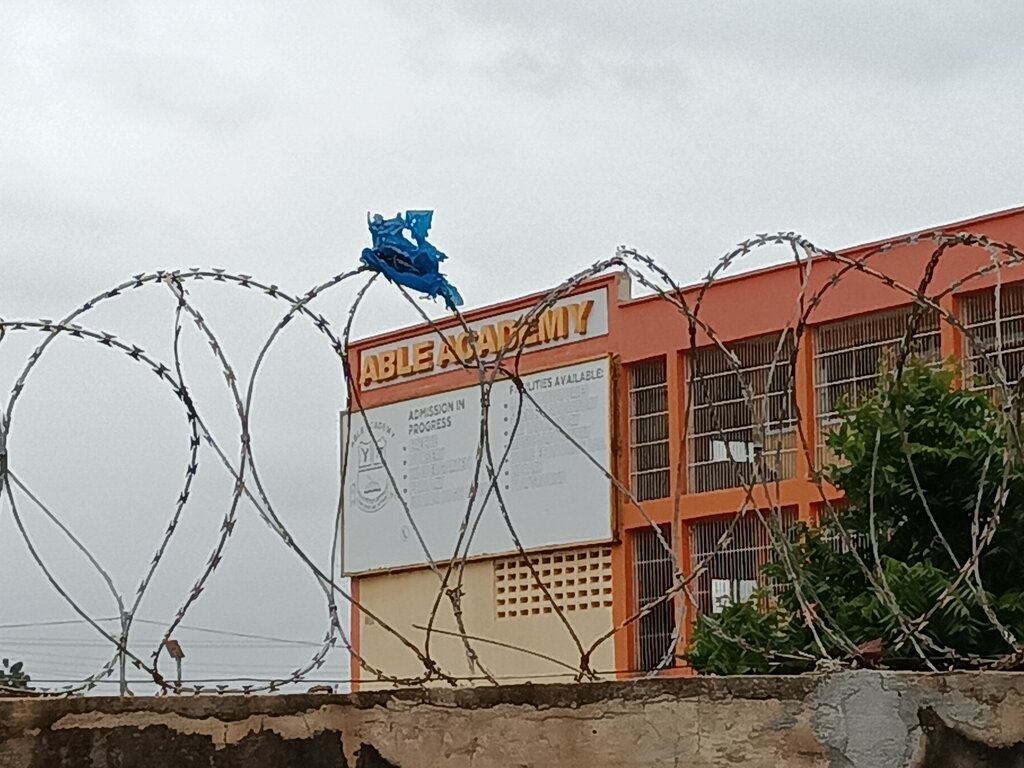 Ortaokul Able Academy, Dünya, foto