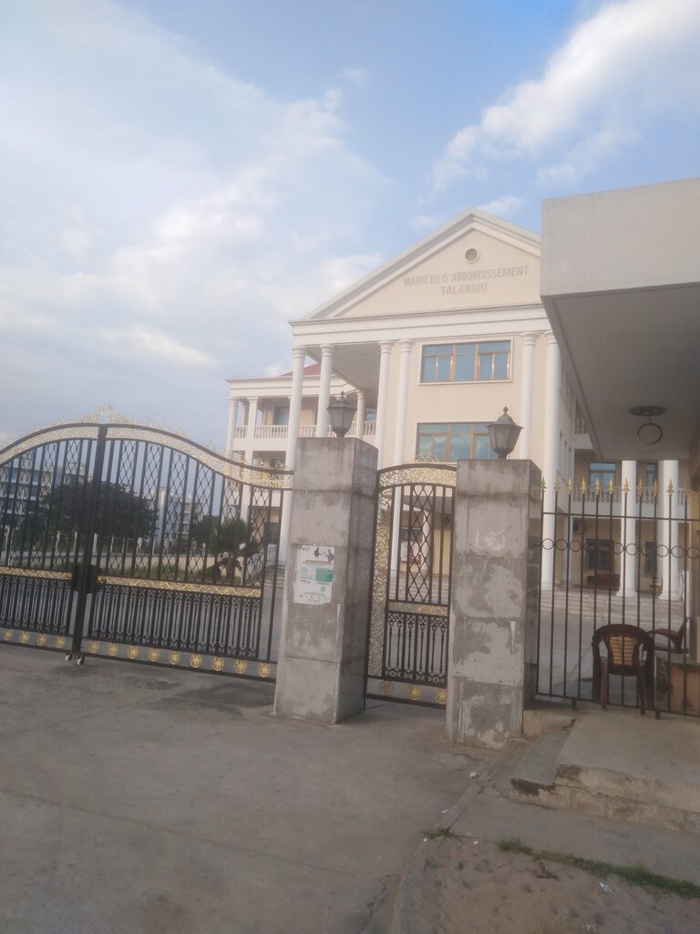 Belediyeler, devlet daireleri Mairie de Talangaï, Brazzaville, foto