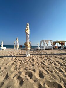 Пляж санатория Юбилейный № ЕВ-057 (Autonomous Republic of Crimea, Yevpatoriya, mikrorayon Sanatorny), plaj  Yevpatorya'dan