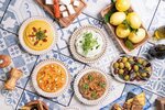 Eat Greek Kouzina (25, The Promenade Street, MI1, Al Maryah Island, Abu Dhabi), restoran  Abu Dabi'den