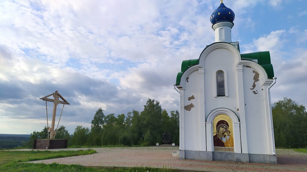 Anıt, heykel Пётр и Феврония Муромские, Nijegorodskaya oblastı, foto