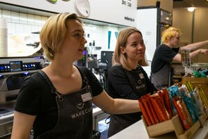 WakeCup (Nizhnyaya Syromyatnicheskaya Street No:10с12), kahve dükkanları  Moskova'dan