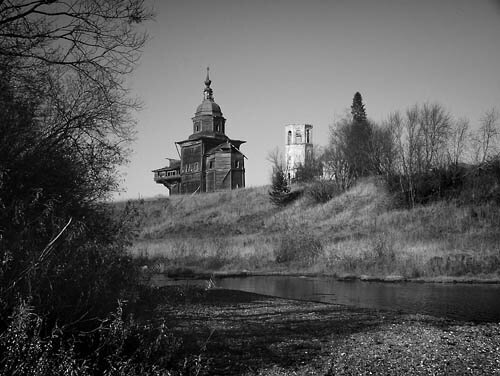 Ortodoks kiliseleri Tserkov Voskreseniya Khristova Tolshemskaya v Predteche, Vologodskaya oblastı, foto
