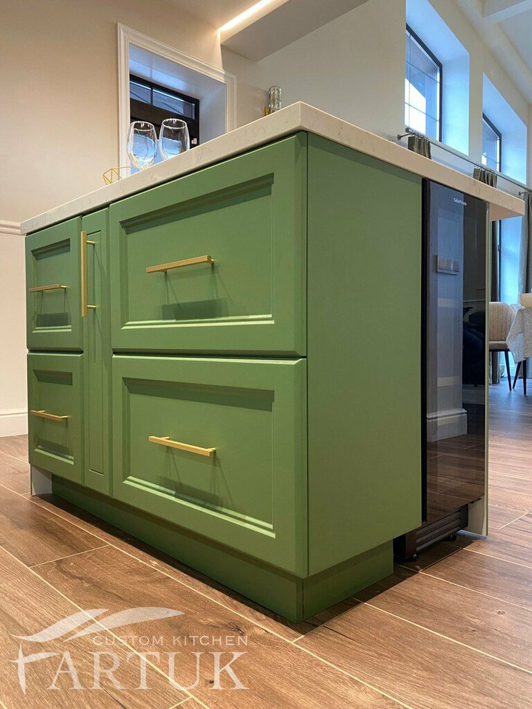 Özel mobilya yapımı Fartuk Custom Kitchen, Moskova, foto