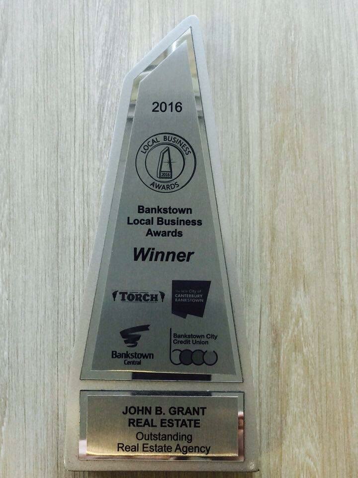 Emlak ofisi John B Grant Real Estate, Sidney, foto