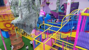 Avatariya (Syǵanaq kóshesi No:17С, Astana), lunapark  Astana'dan