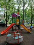 Playground (St. Petersburg, Krasnoye Selo), oyun alanı  Krasnoye Selo'dan