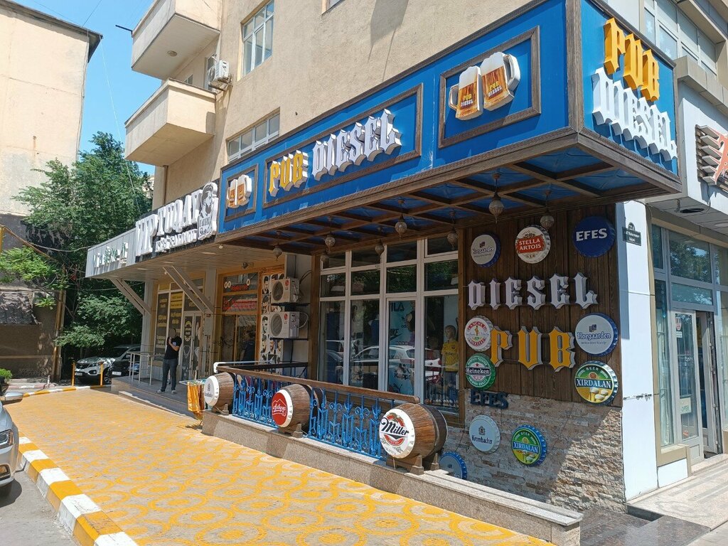 Pub Diesel Pub, Bakü, foto