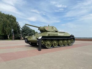 Танк Т-34 (Volgograd, Marshala Chuykova Street), teknoloji anıtı  Volgograd'dan