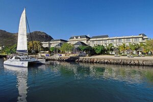 Le Suffren Hotel & Marina (Port Louis), otel  Port Louis'den