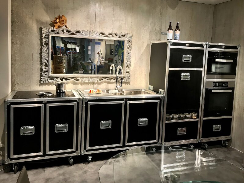 Mobilya mağazaları Arredamenti Azzurro Cucine & Co, , foto
