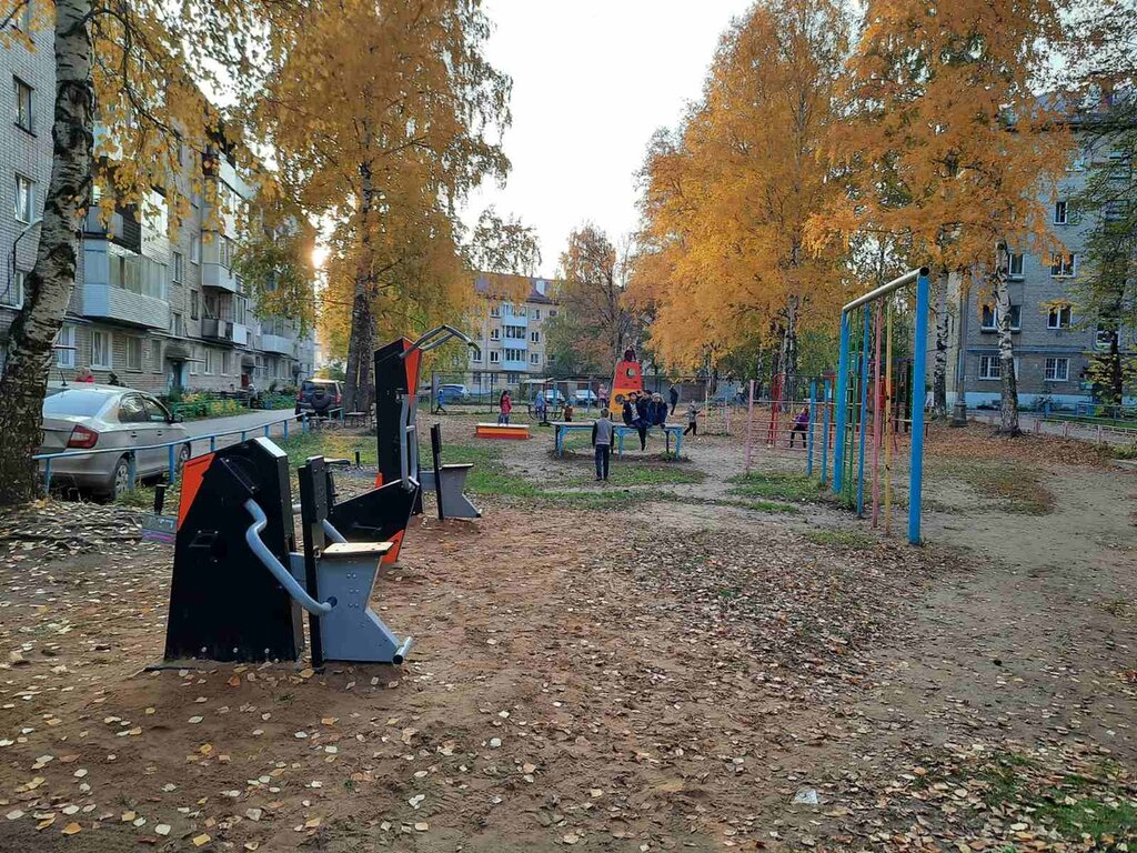 Oyun alanı Playground, Krasnokamsk, foto