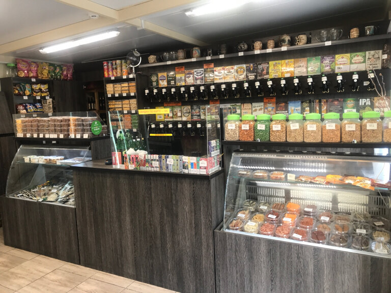 Bira dükkanı Пиво Здесь, Koroliov, foto