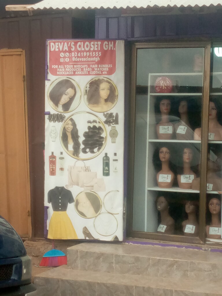 Giyim mağazası Deva's Closet, Dünya, foto