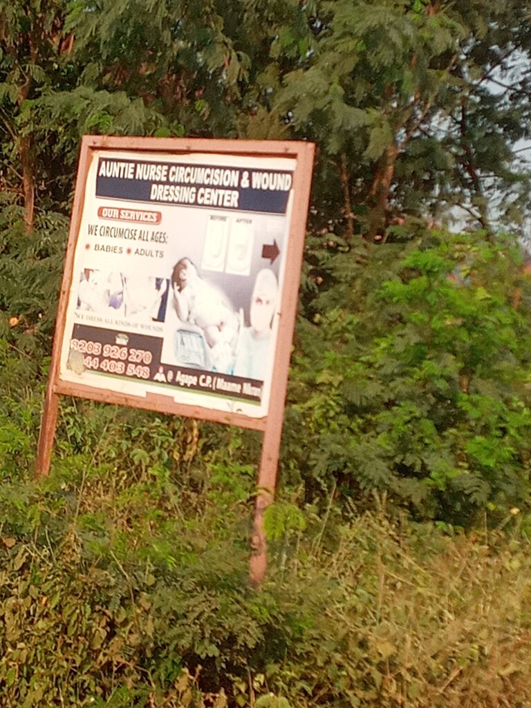 Tıp merkezleri ve klinikler Auntie nurse dressing centre sign post, Dünya, foto