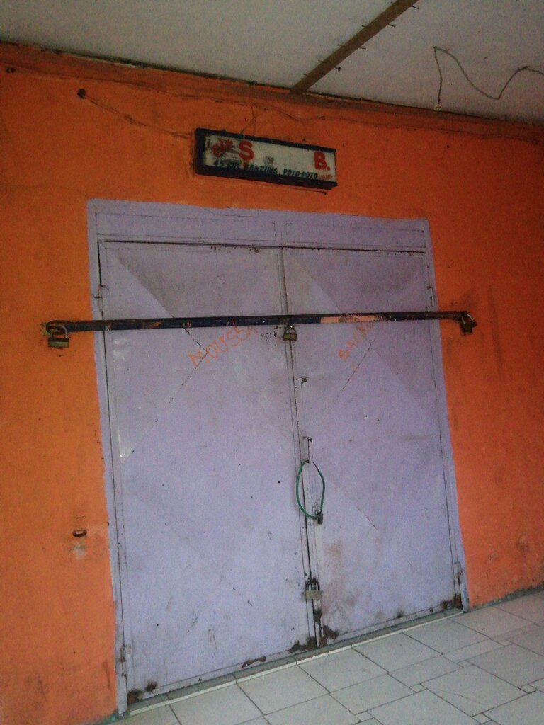 Giyim mağazası Ets Sb, Brazzaville, foto