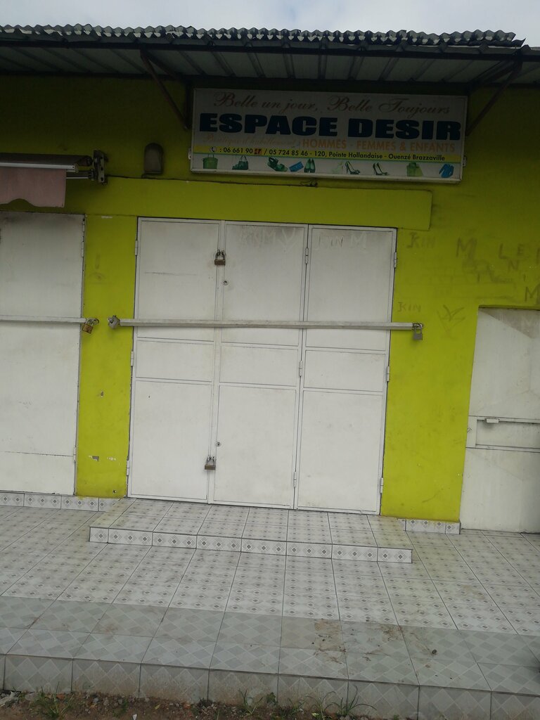 Ayakkabı mağazaları Espace Désir, Brazzaville, foto