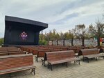 Сцена (Republic of Severnaya Ossetia-Alania, Prigorodnyy District, Gizelskoye selskoye poseleniye, Barbashovo pole), konser salonları  Kuzey Osetya‑Alanya'dan