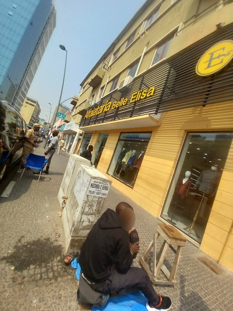 Terziler Belle elisa, Loanda, foto