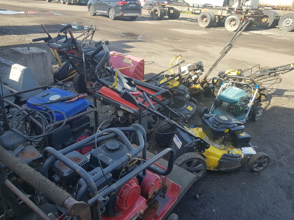 Bahçe ekipmanları tamiri Benzo-center Nevsky, Saint‑Petersburg, foto