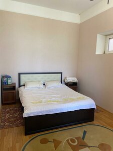 Cottage (Republic of Daghestan, gorodskoy okrug Makhachkala, mikrorayon Karaman-7, ulitsa Khayrutdina Gadzhiyeva, 67), otel  Dağıstan'dan