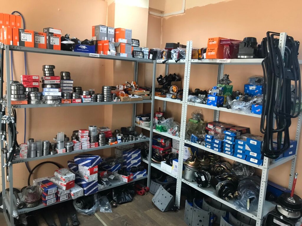 Otomobil yedek parçaları Remavtosnab, Asipovichy, foto