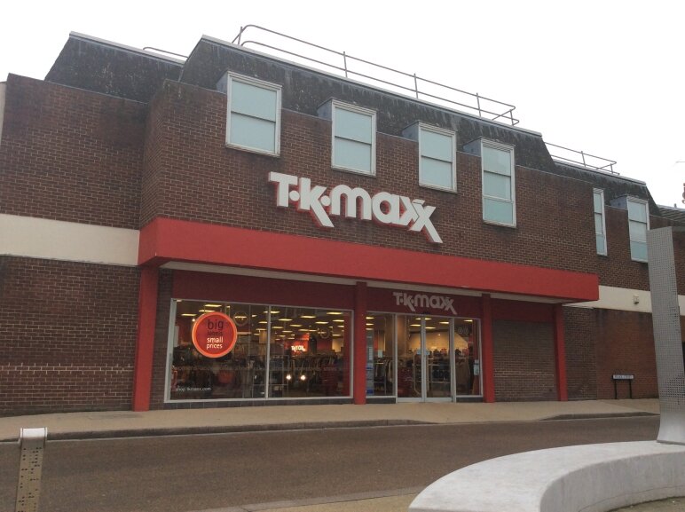 Büyük mağazalar Tk Maxx, İngiltere, foto