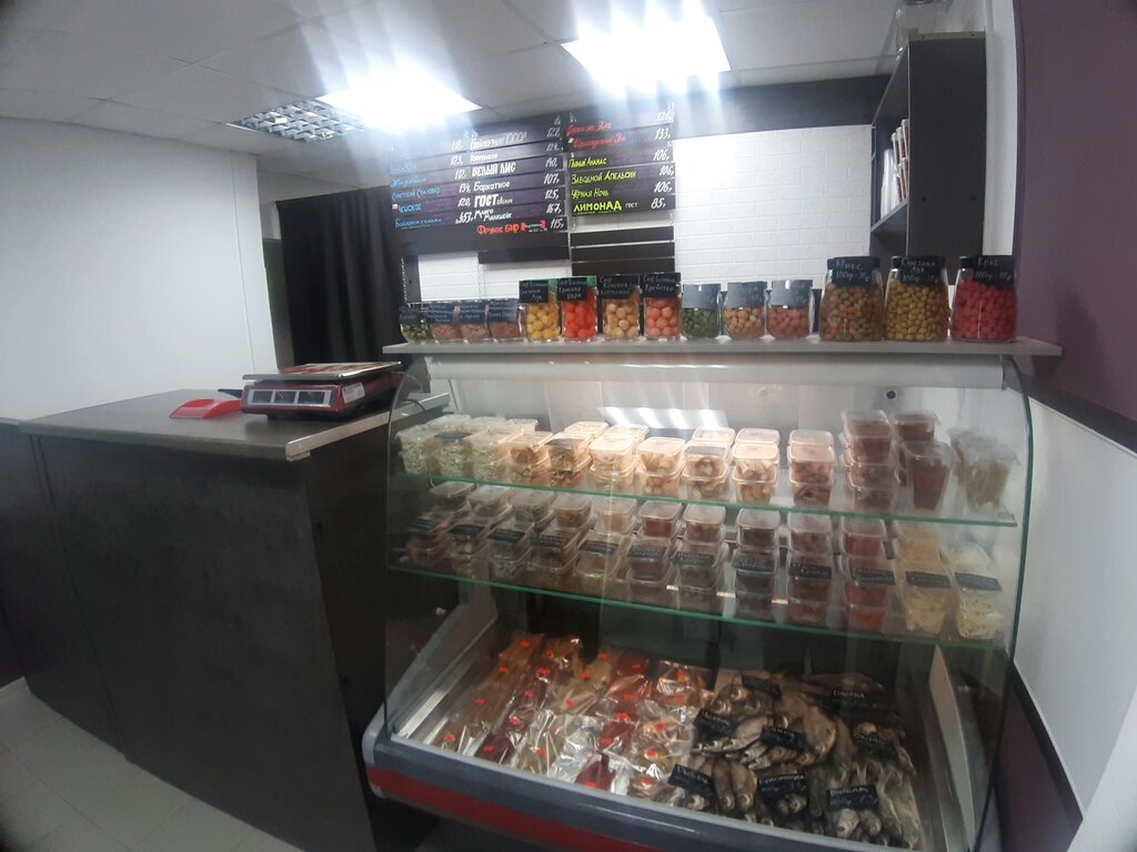 Bira dükkanı Фрунзе бир, Yaroslavl, foto