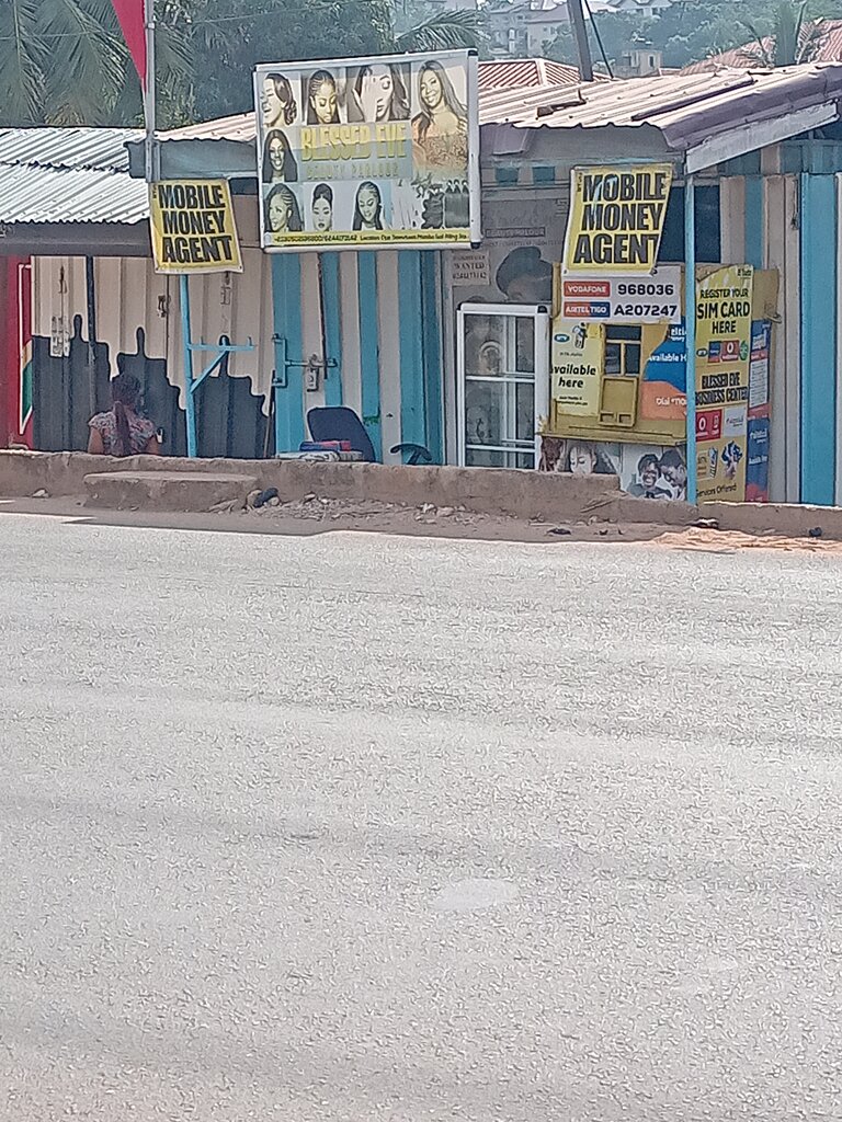 Güzellik salonu Blessed Eve beauty parlour, Dünya, foto