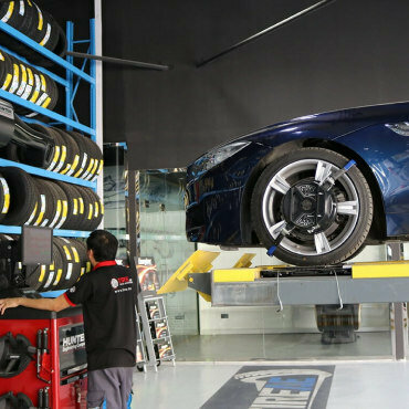 Otomobil servisi Sun Gate Tyres Trading, Dubai, foto