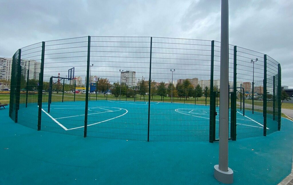 Spor alanı Баскетбольная площадка, Moskova, foto