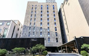 Zaza Hotel (Line 1, Cheonan subway station), otel  Cheonan'dan