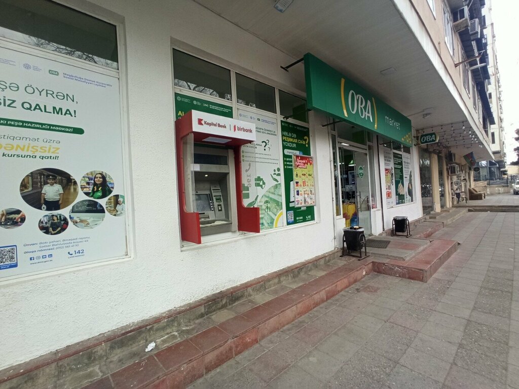 ATM'ler Kapital Bank, Bakü, foto