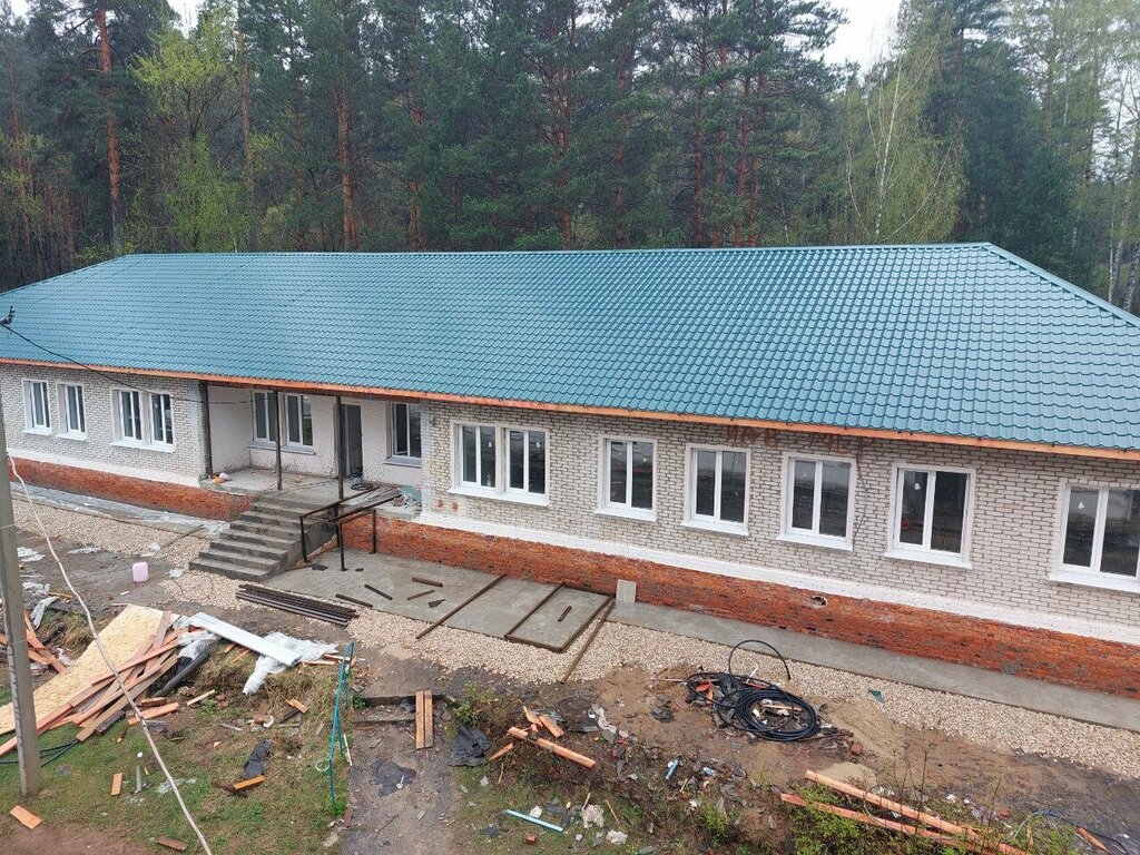 Ortaokul Berezichskaya Osnovnaya Obshcheobrazovatelnaya shkola, Mou, Kalujskaya oblastı, foto