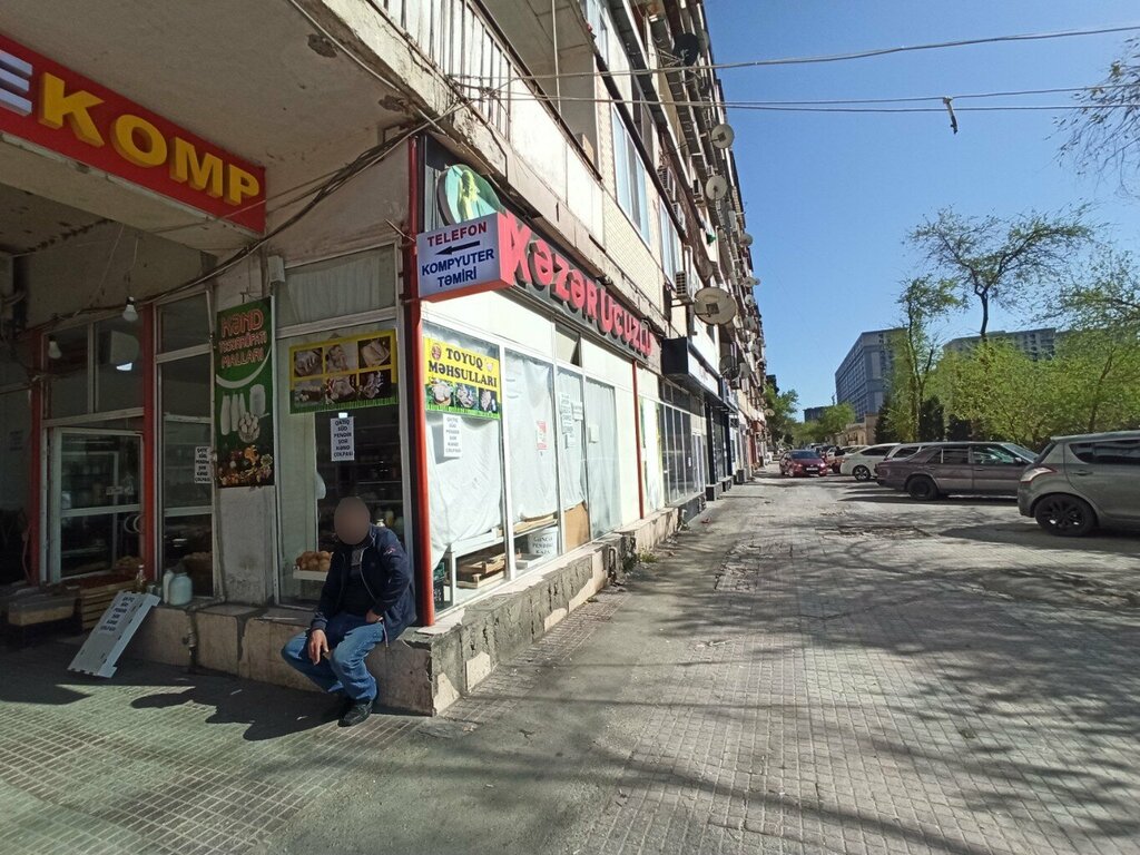 Büyük mağazalar Xəzər univermağı, Bakü, foto