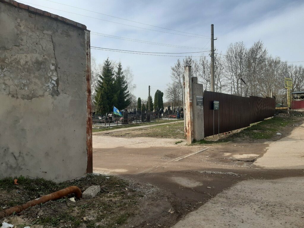 Mezarlıklar Трифоновское кладбище на Малинниках, Kaluga, foto