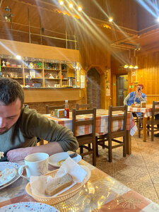 Kharchevnya (Moskovskoye shosse No:38А, derevnya Trubnikov Bor), kafe  Saint‑Petersburg ve Leningradskaya oblastından