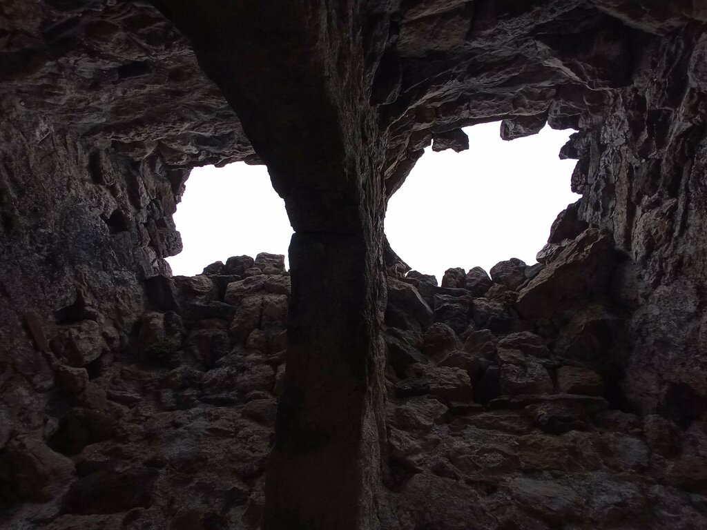 Turistik yerler Святилище Дялите, İnguşetya, foto