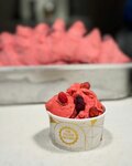 The Frozen Factory (75, Al Imam Ahmad Bin Hanbel Street, Al Jurf 1, Mid Sector, Ajman), dondurmacılar