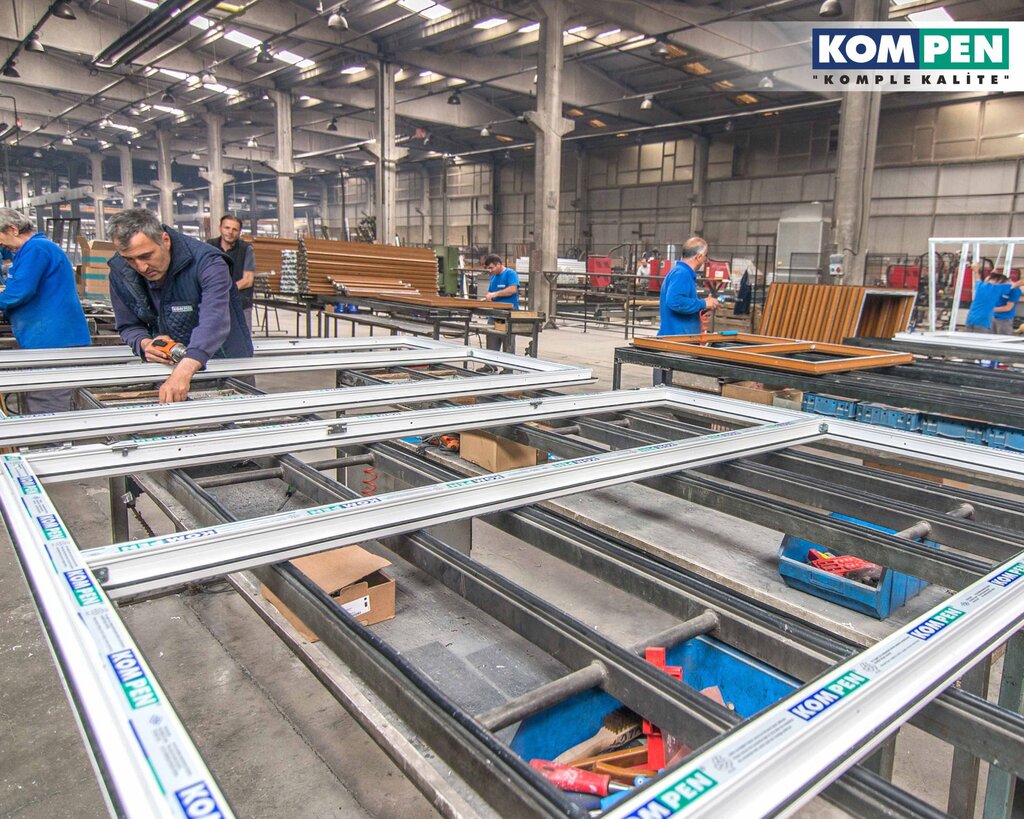 Pencere üretim ekipmanları Falcon by Vafra group, Semerkant eyaleti, foto