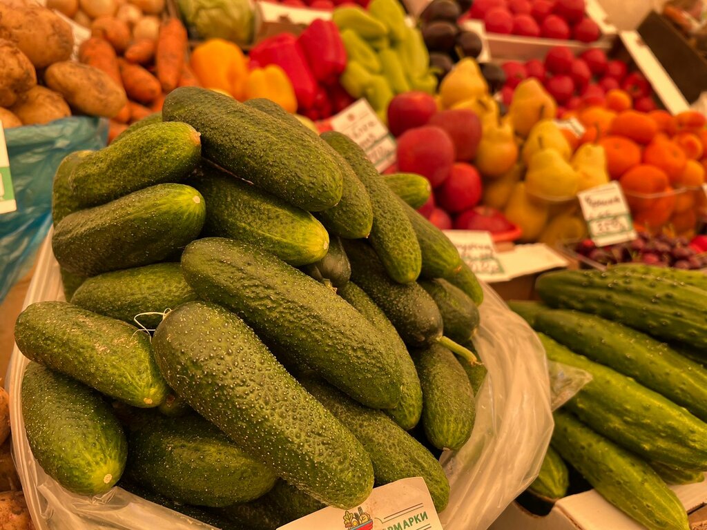 Pazarlar ve çarşılar Yarmarka vykhodnogo dnya, Moskova, foto