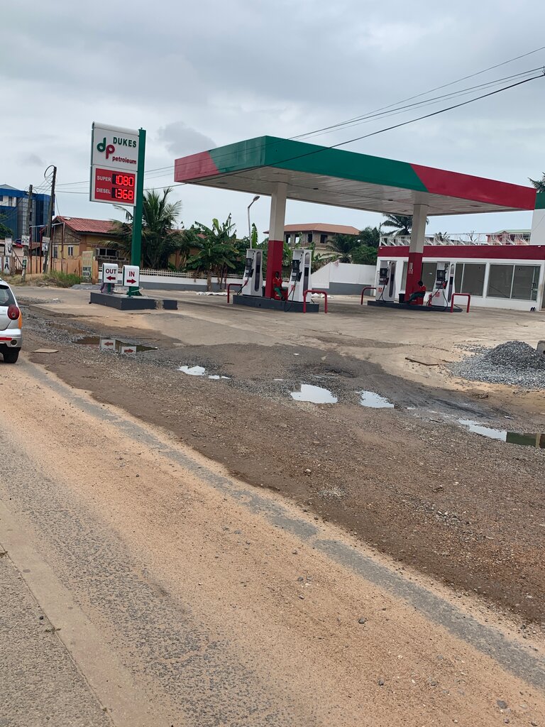 Otogaz dolum istasyonu Dukes Petroleum, Akra, foto