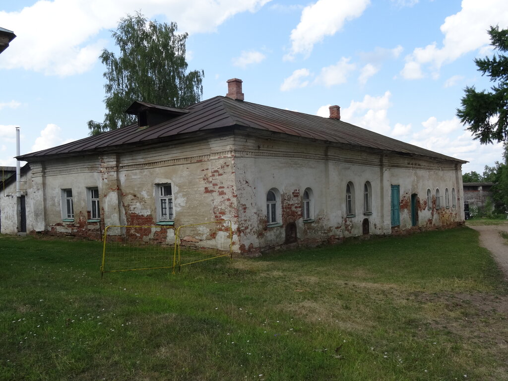 Turistik yerler Просфорный корпус, Yaroslavskaya oblastı, foto