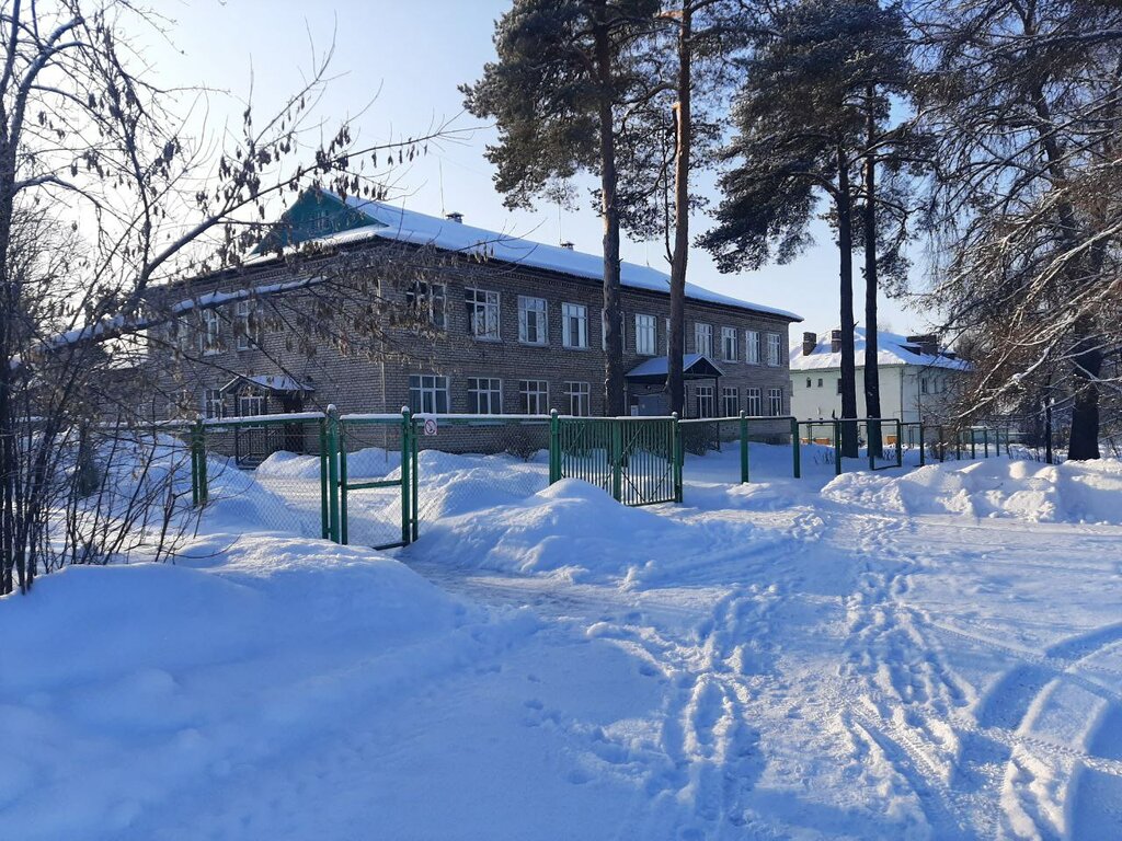 Ortaokul Улейминская средняя школа имени Героя Советского Союза А.В. Дерюгина, Yaroslavskaya oblastı, foto