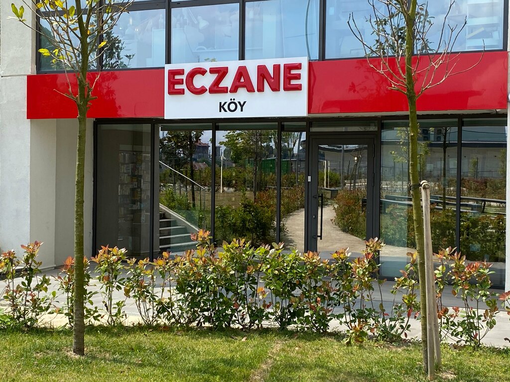 Eczaneler Köy Eczanesi, İstanbul, foto