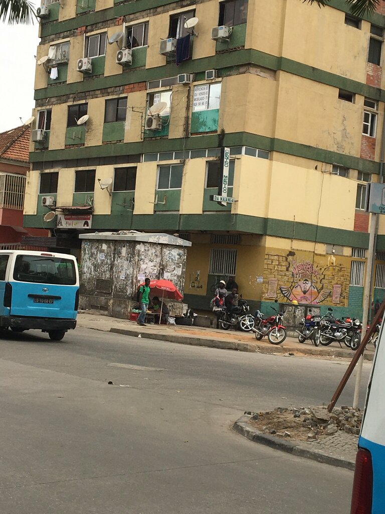 Tıp merkezleri ve klinikler Centro de Saúde da Maianga, Loanda, foto