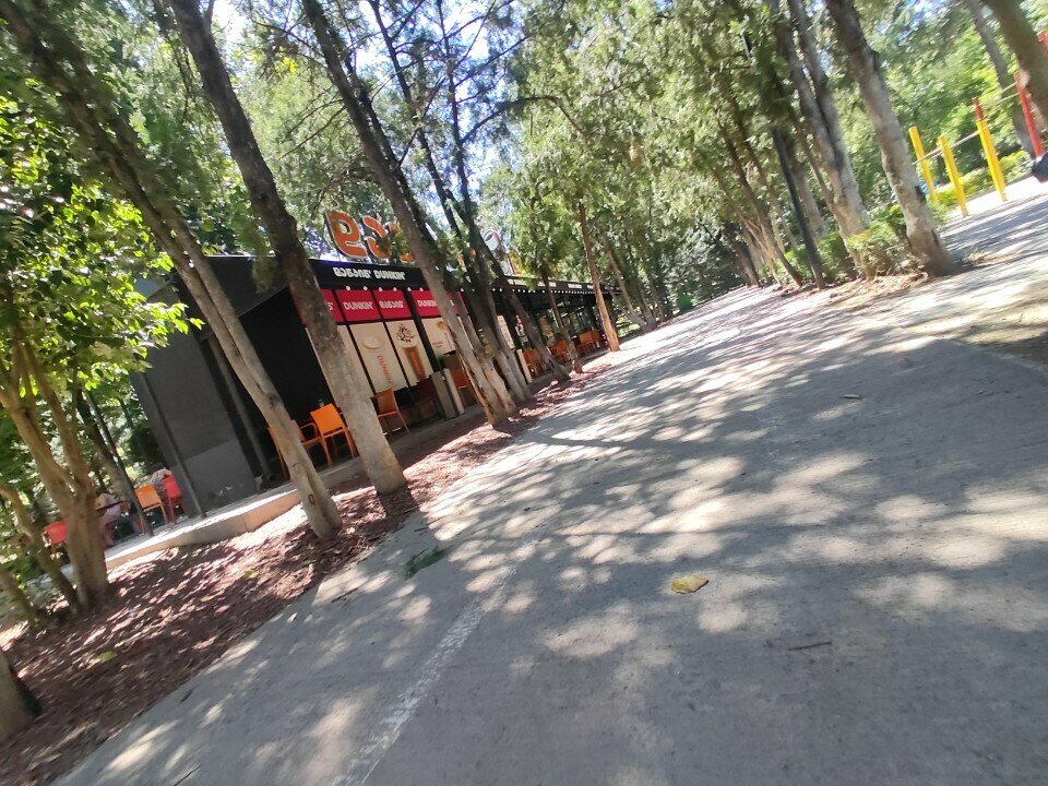 Kafe Dunkin', Tiflis, foto