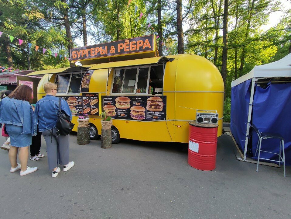 Fast food Бургеры&рëбра, Saint‑Petersburg, foto